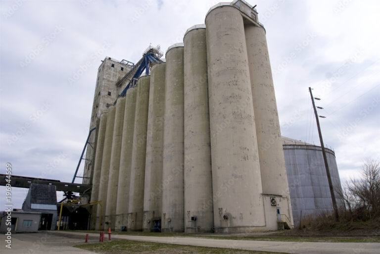 6 Reasons To Build A Concrete Silo (Material Guide)